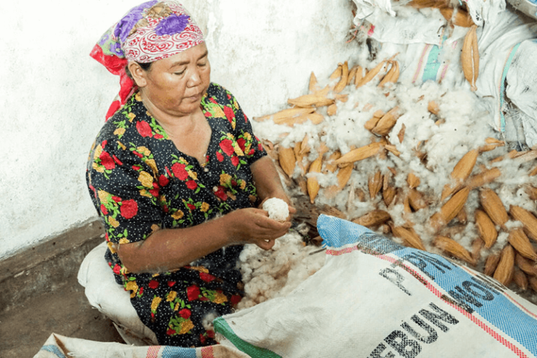 エシカルファッションとは？普及への課題と解決に取り組む事例を解説 | taliki org